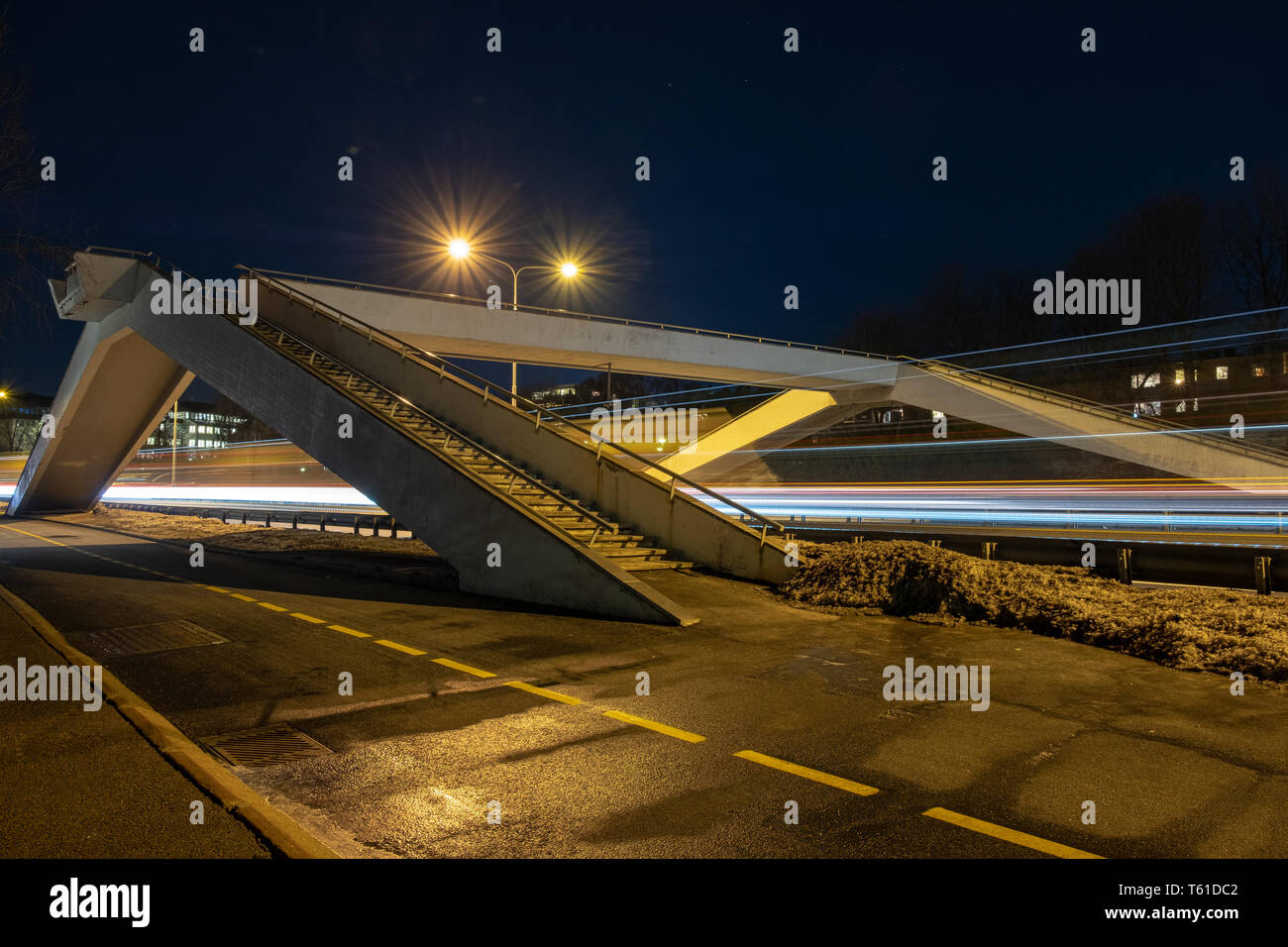 Pedestrian bridge highway hi-res stock photography and images - Alamy