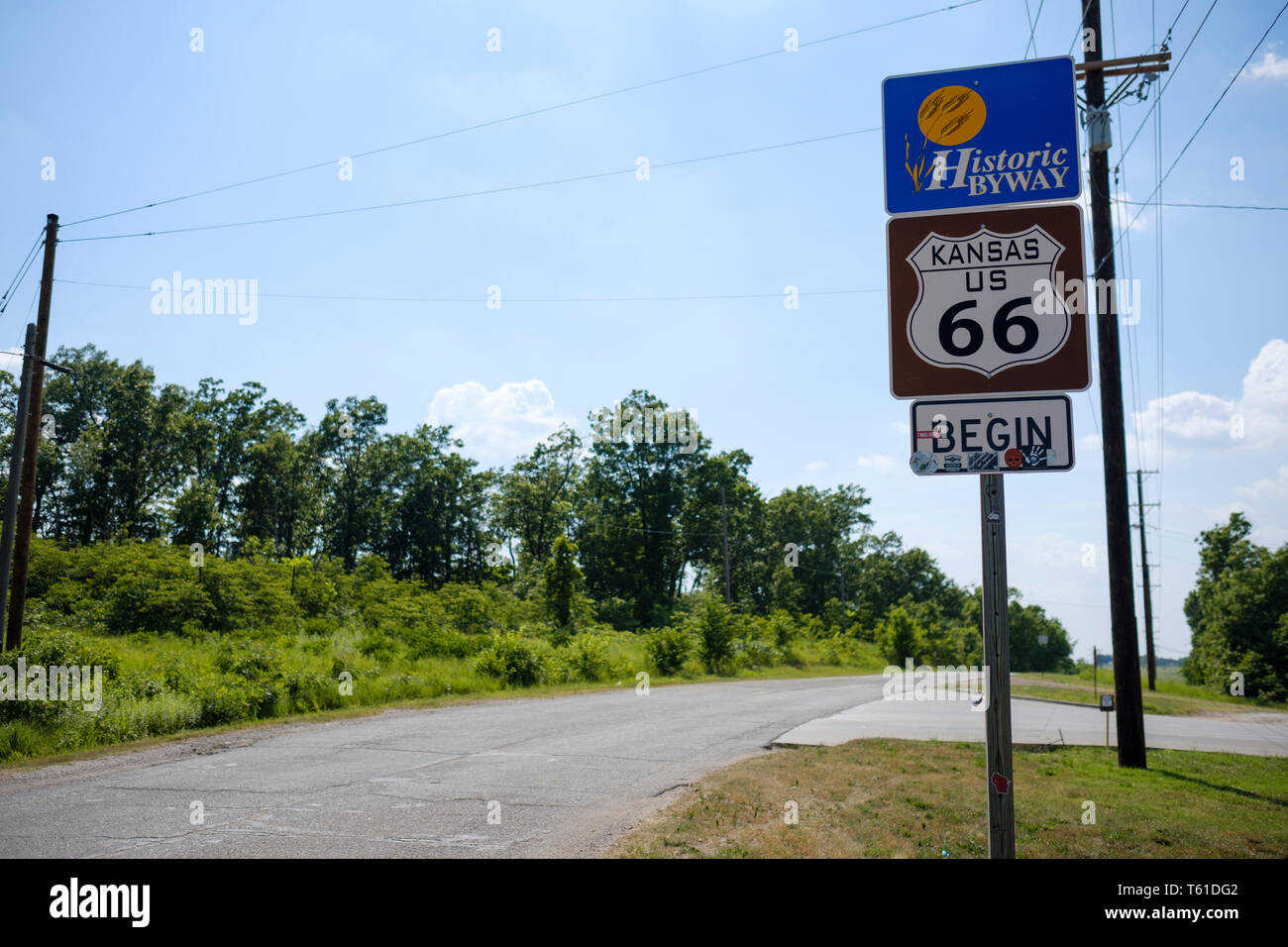Route 66 begin hi-res stock photography and images - Alamy