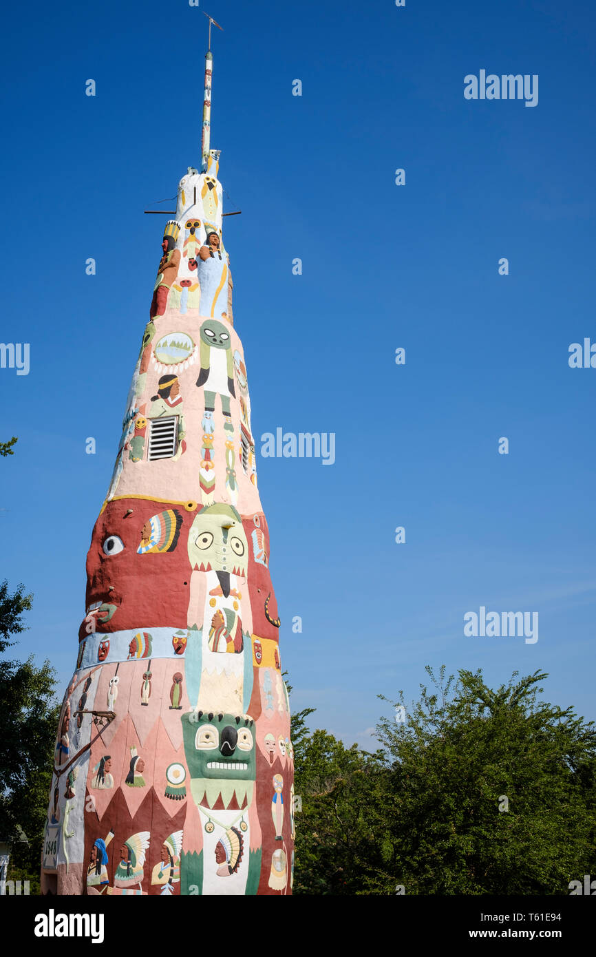 Ed Galloway’s Totem Pole Park in Foyil, Oklahoma, USA Stock Photo - Alamy