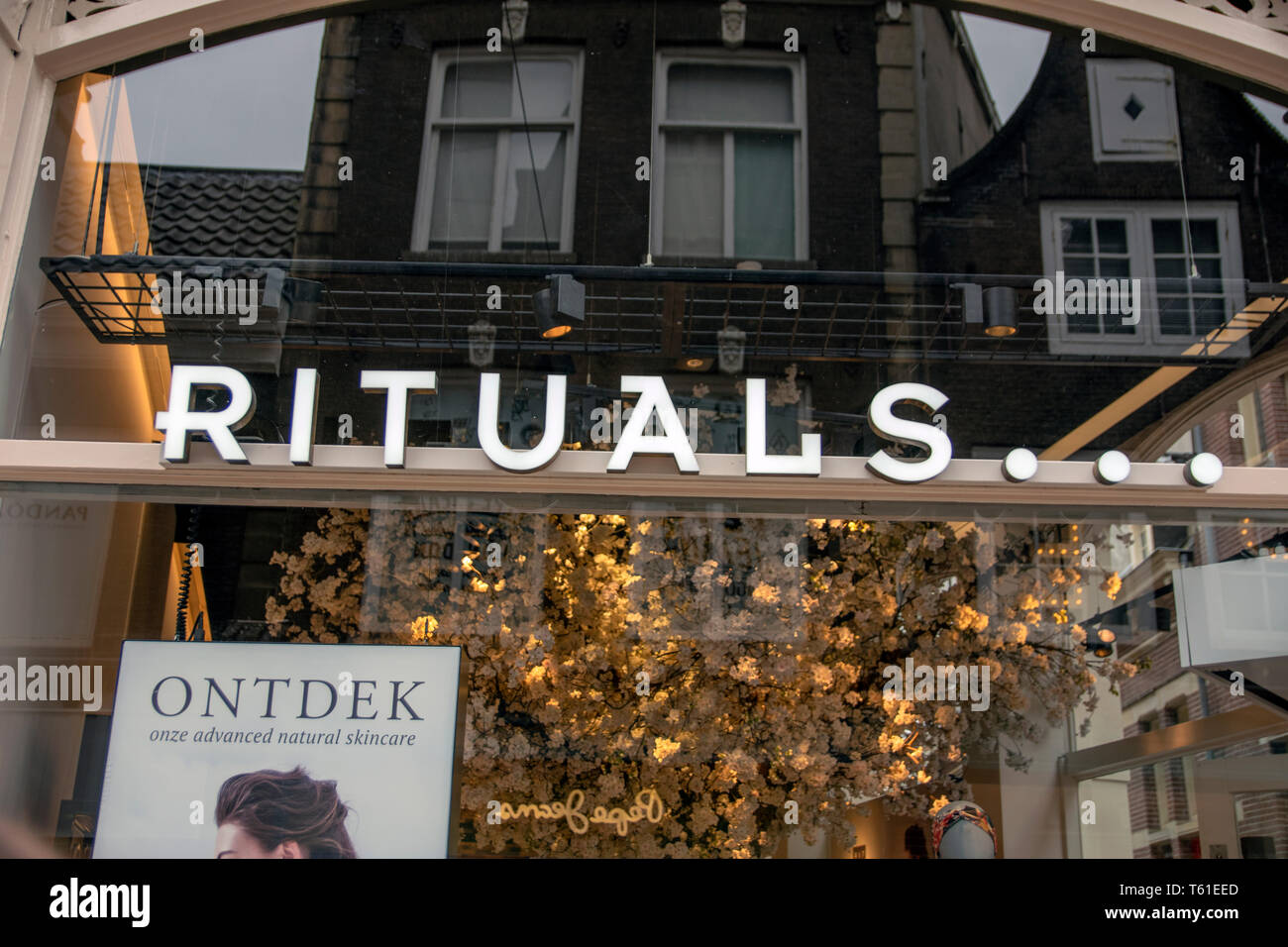 Rituals logo hi-res stock photography and images - Alamy