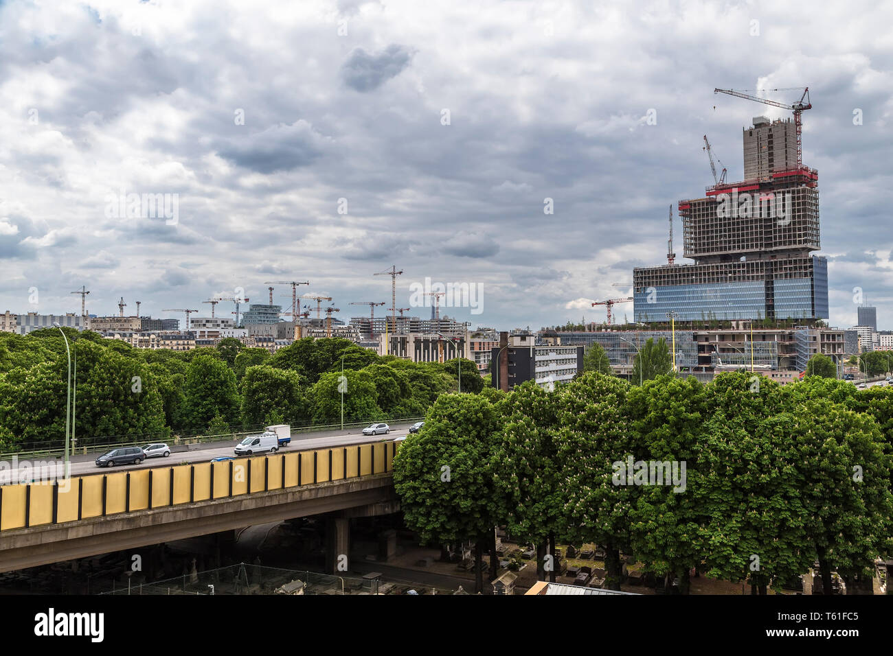 Construction site paris france hi-res stock photography and images - Alamy