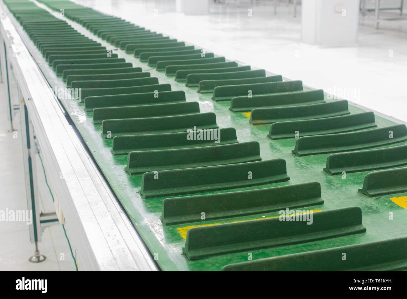 The conveyor chain, and conveyor belt on production line set up in ...