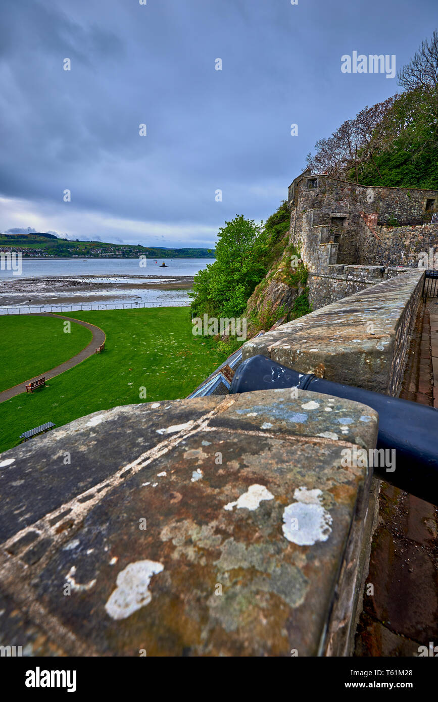 Dumbarton Castle (DBC19 Stock Photo - Alamy