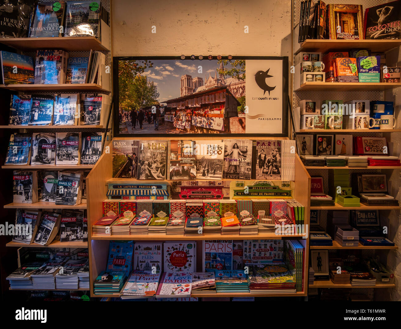 Book collections hi-res stock photography and images - Alamy