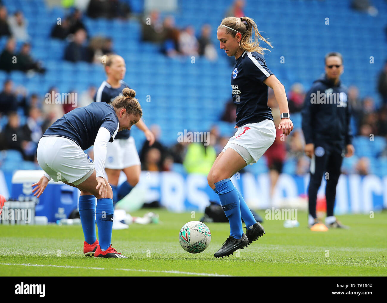 "beth roe" hi-res stock photography and images - Alamy