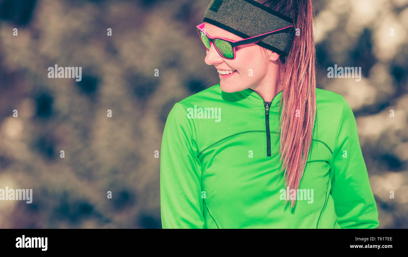 Sports activity in winter time, healthy lifestyle concept. Fit woman ...