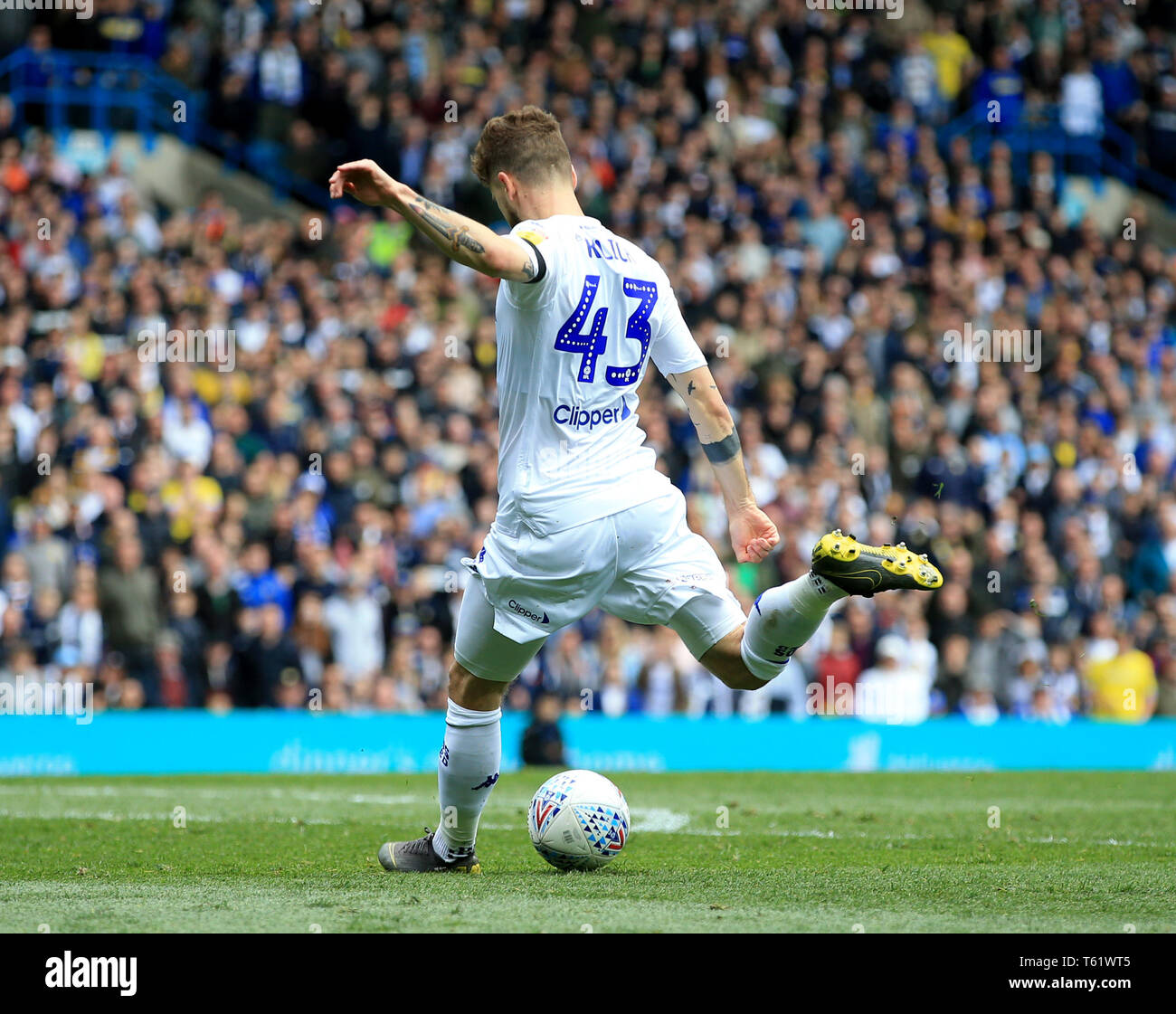 Leeds United's Mateusz Klich scores his sides first goal during the Sky ...