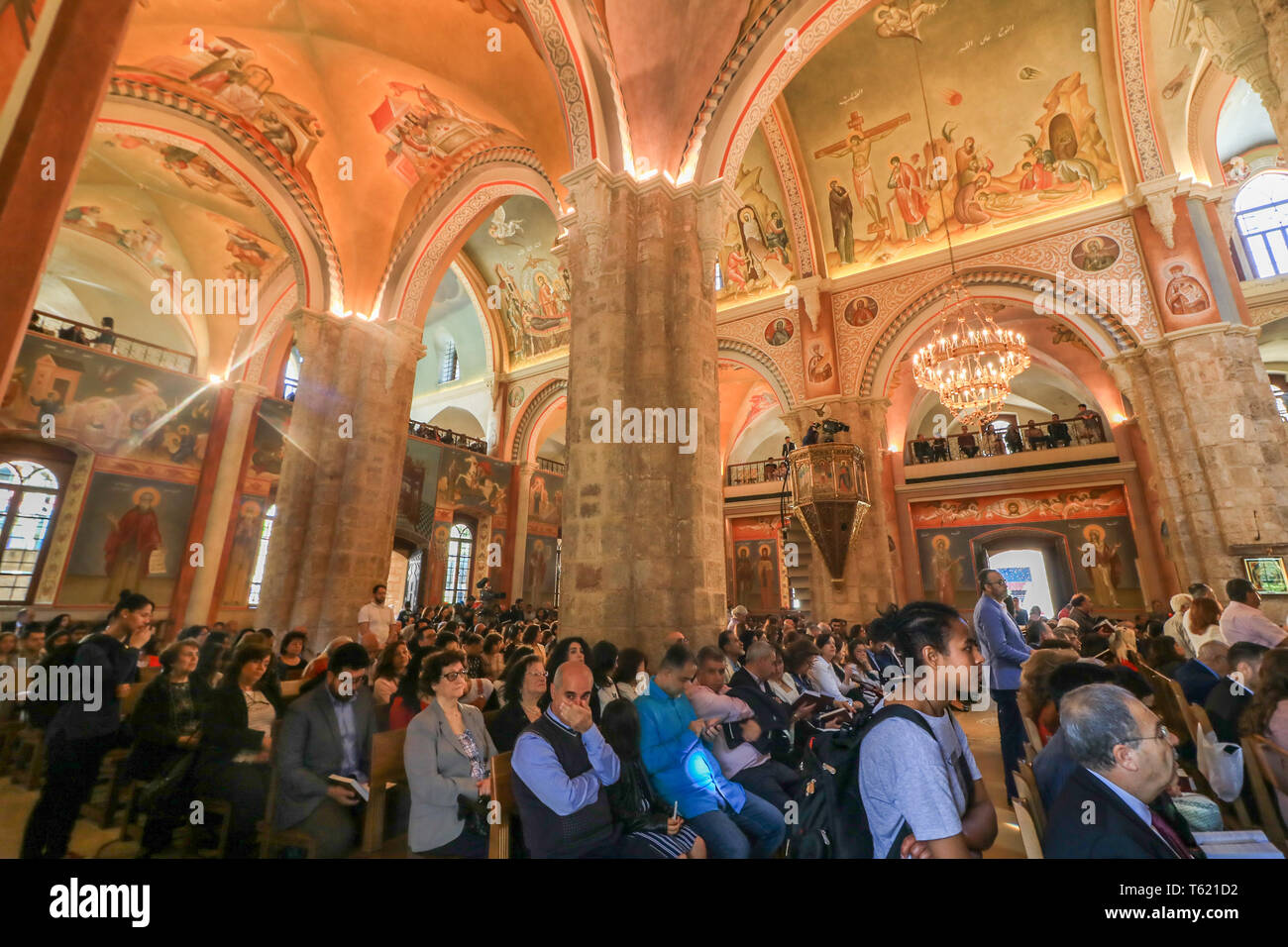 Beirut, Lebanon. 28th Apr, 2019. Worshippers pack Saint George Orthodox ...