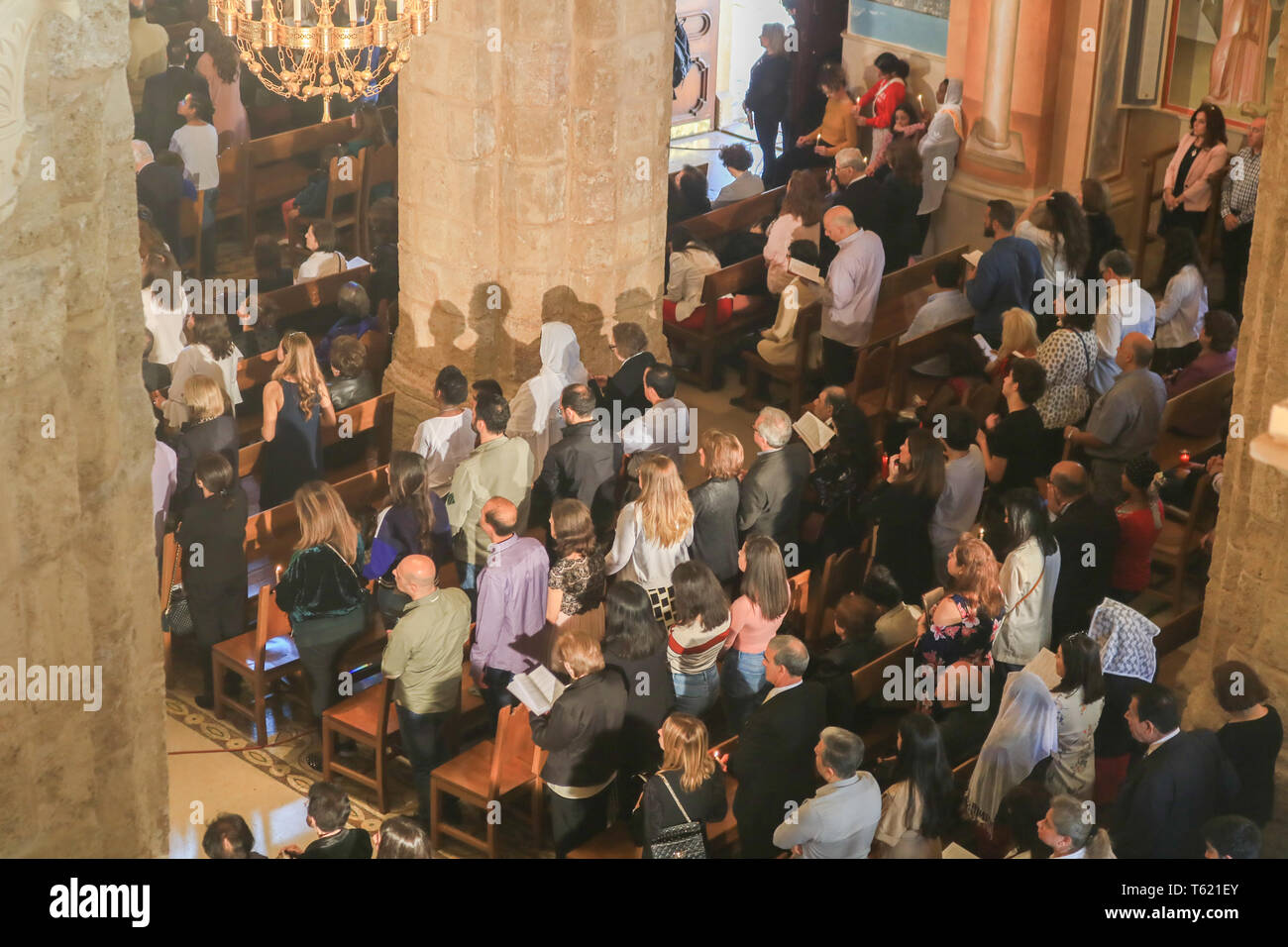 Beirut, Lebanon. 28th Apr, 2019. Worshippers pack Saint George Orthodox ...