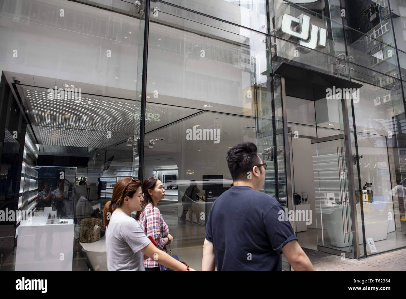 Dji shop hi-res stock photography and images - Alamy