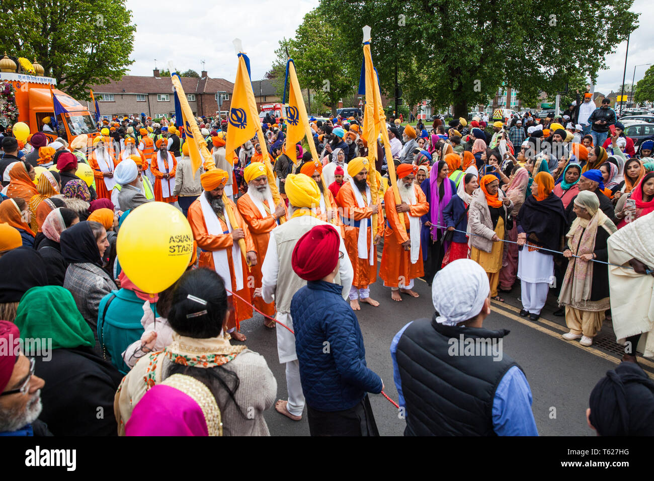 Sikh nishan sahib flag hi-res stock photography and images - Alamy
