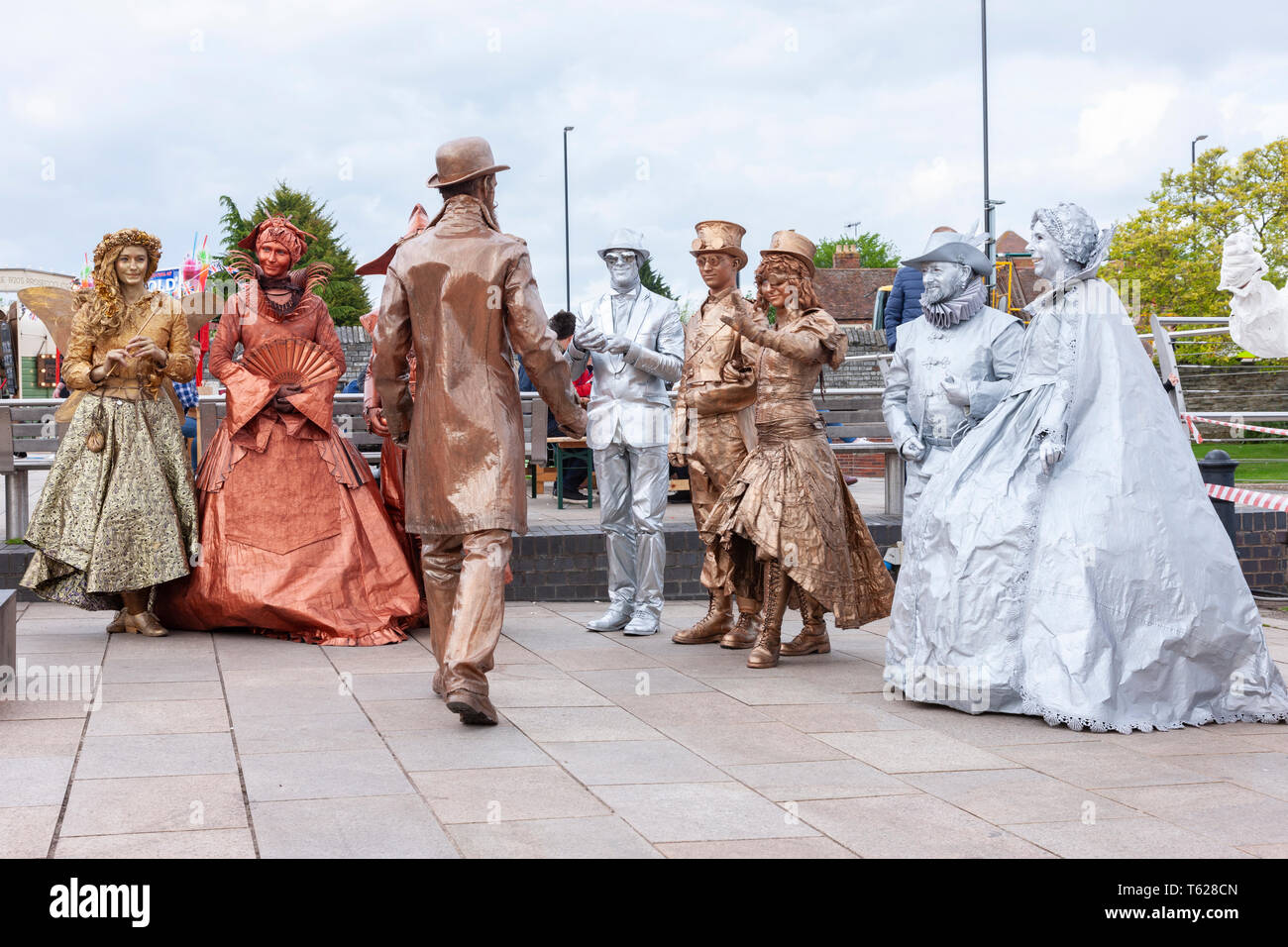 National living statue competition hi-res stock photography and images ...