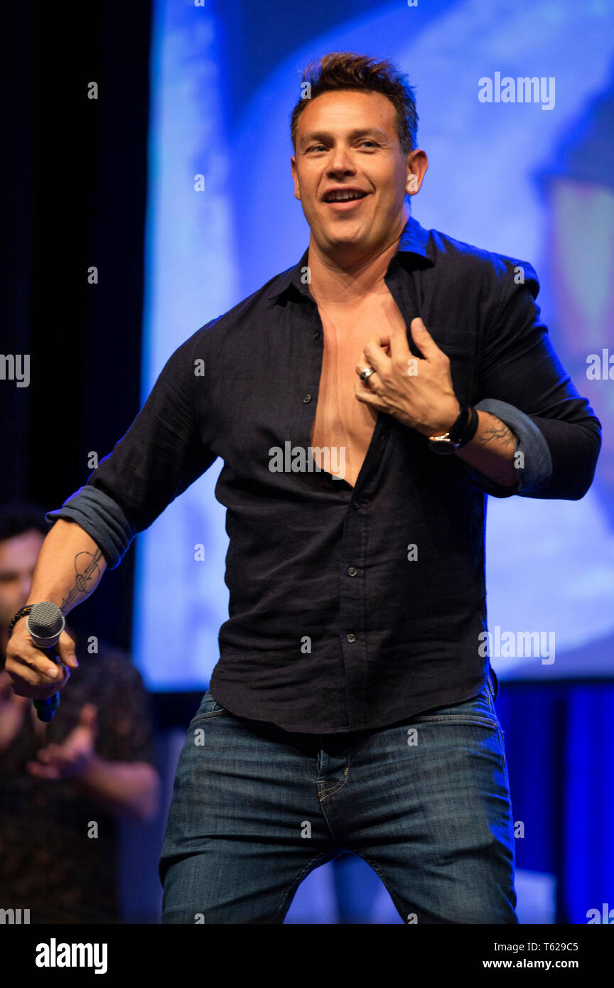 Kevin Alejandro Shirtless