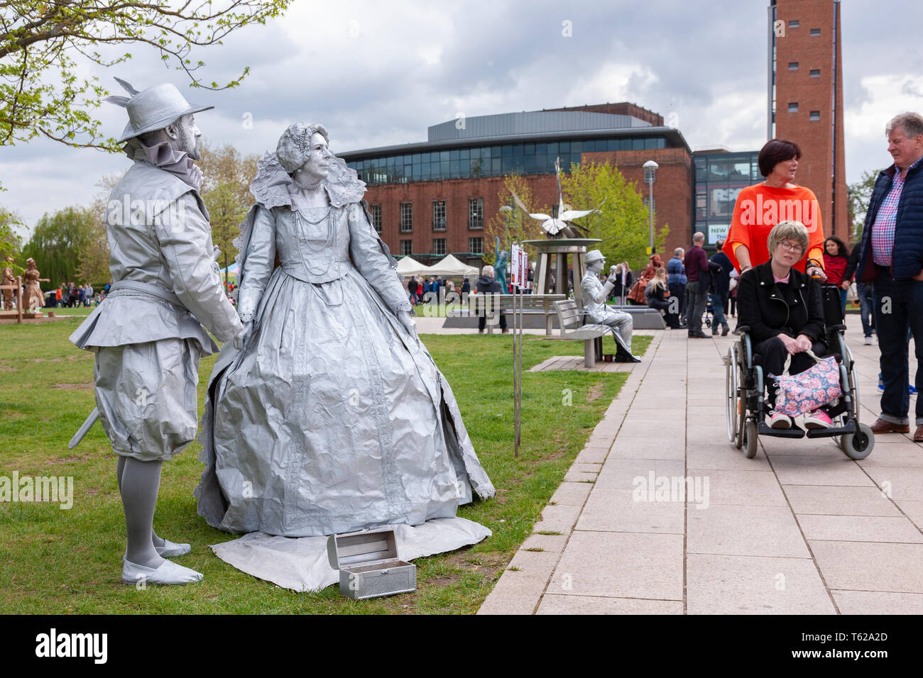 Sir walter raleigh queen elizabeth hi-res stock photography and images ...