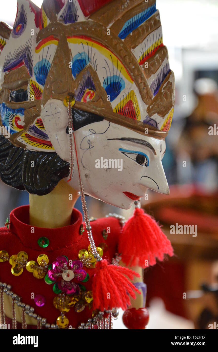 Balinese shadow puppets hi-res stock photography and images - Alamy