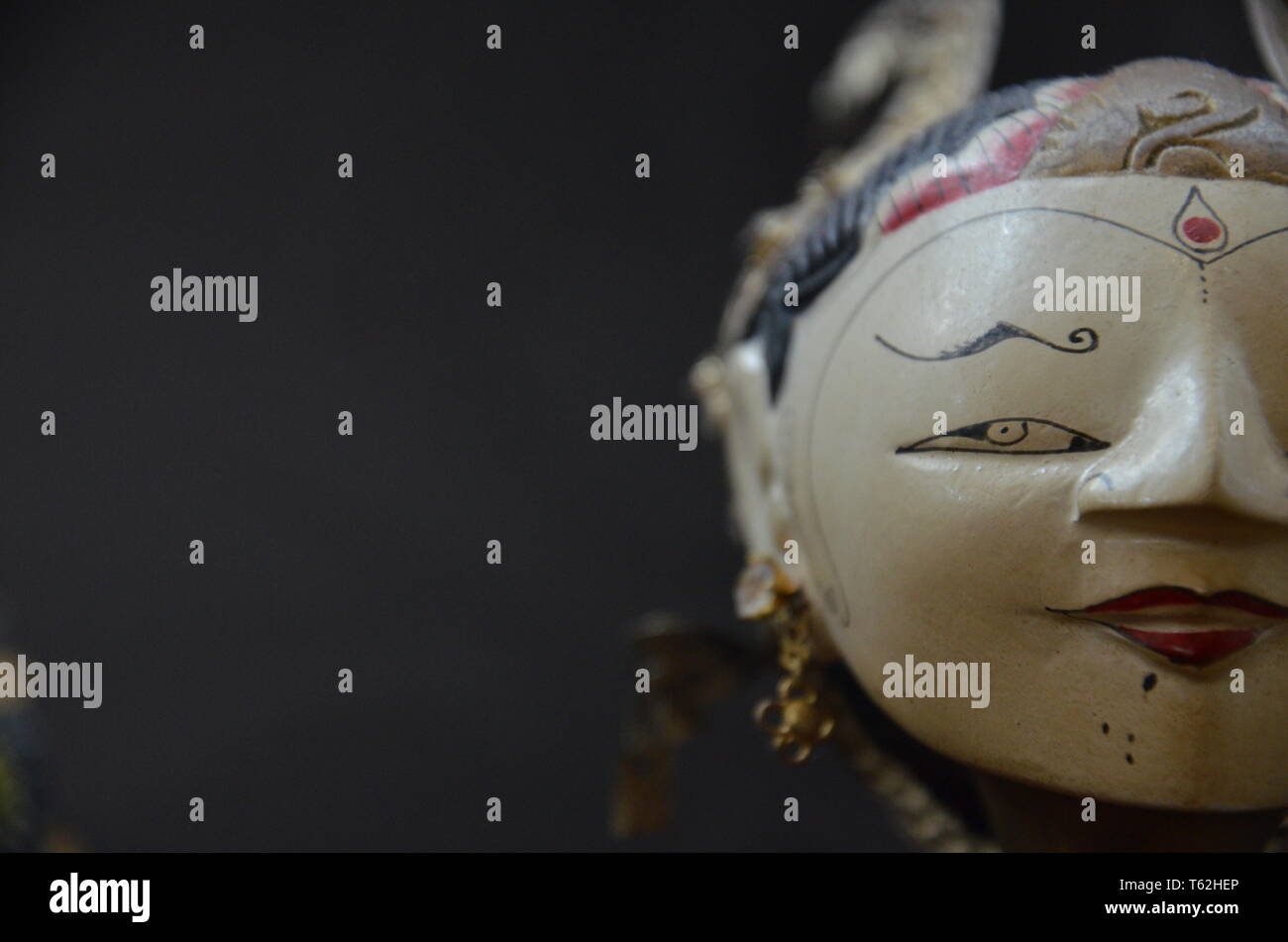 Balinese shadow puppets hi-res stock photography and images - Alamy