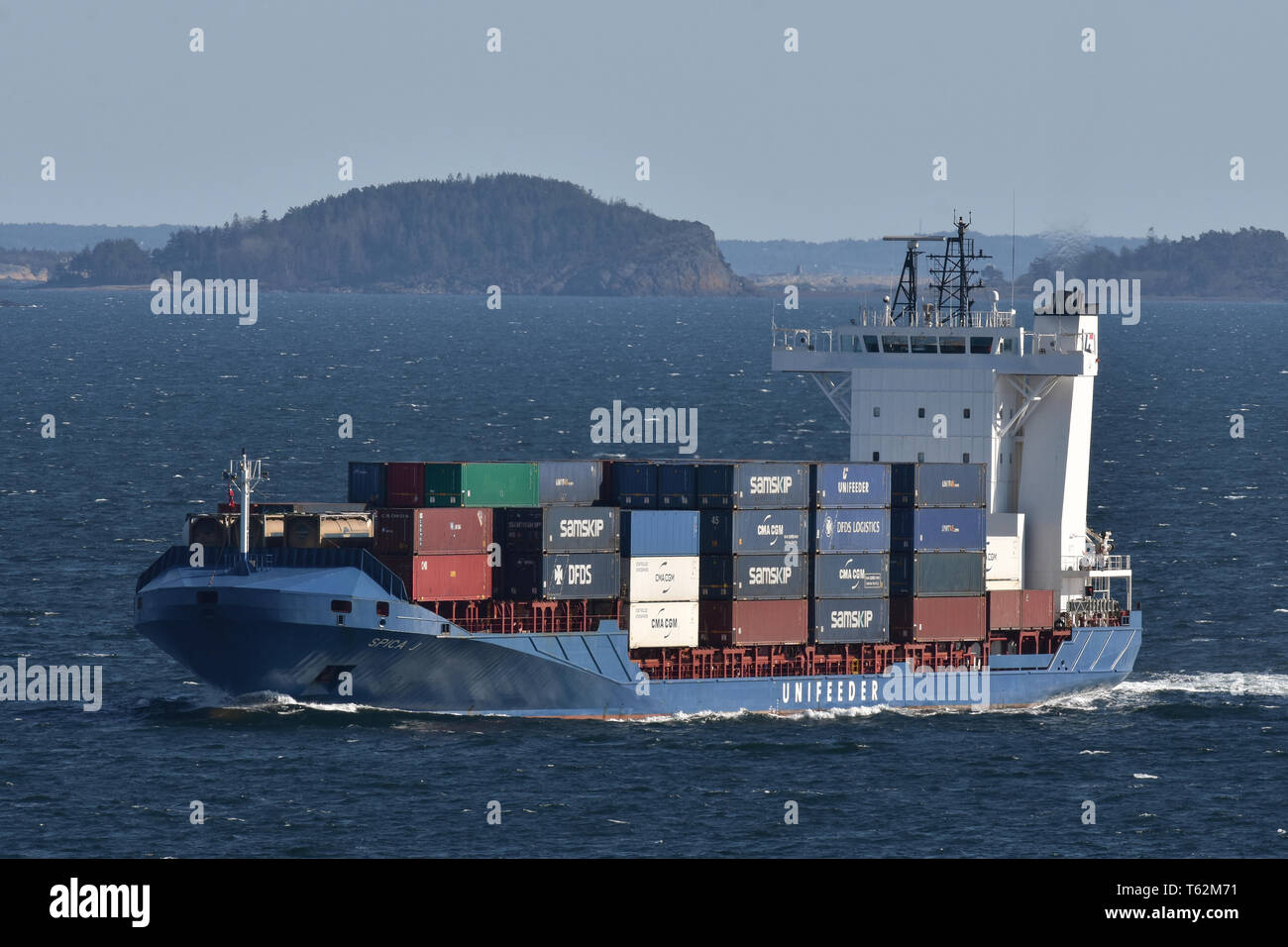 Unifeeder container ship hi-res stock photography and images - Alamy