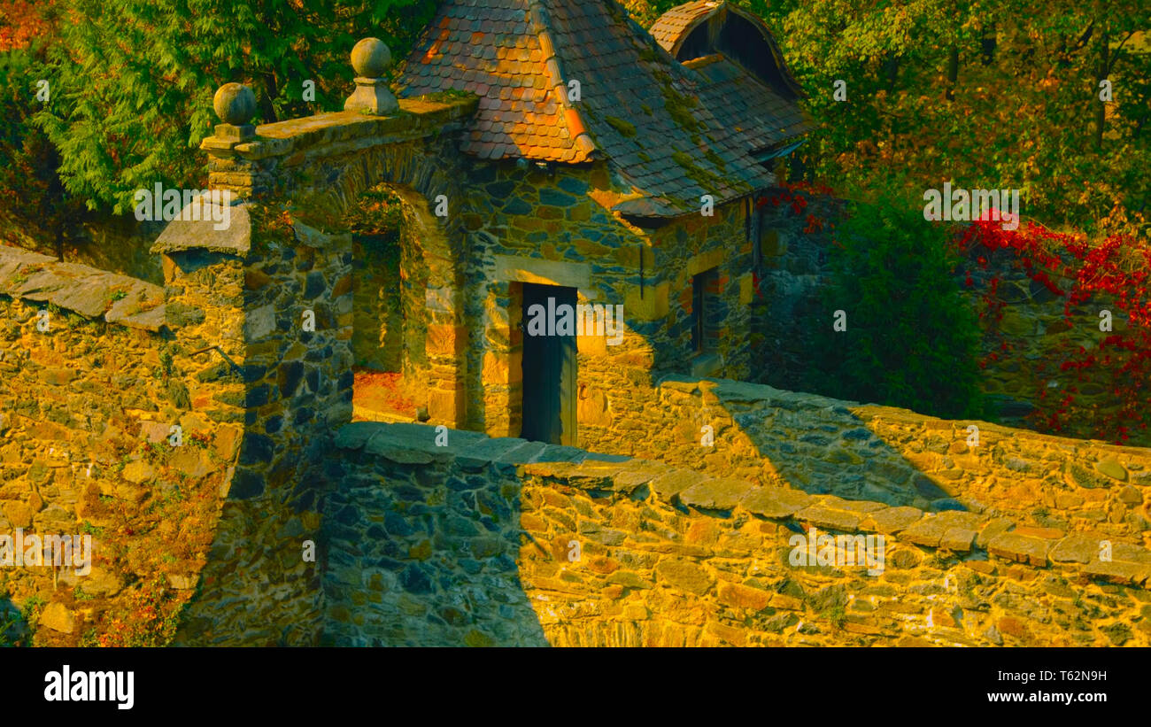 A beautiful shot of the entrance bridge to the castle || Entrance of ...