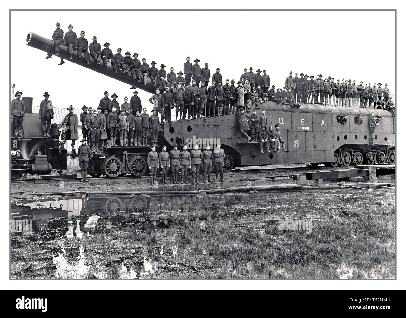 Railway gun ww1 Cut Out Stock Images & Pictures - Alamy
