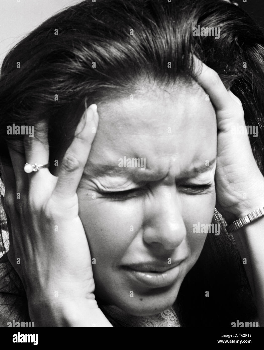 Woman headache retro hi-res stock photography and images - Alamy