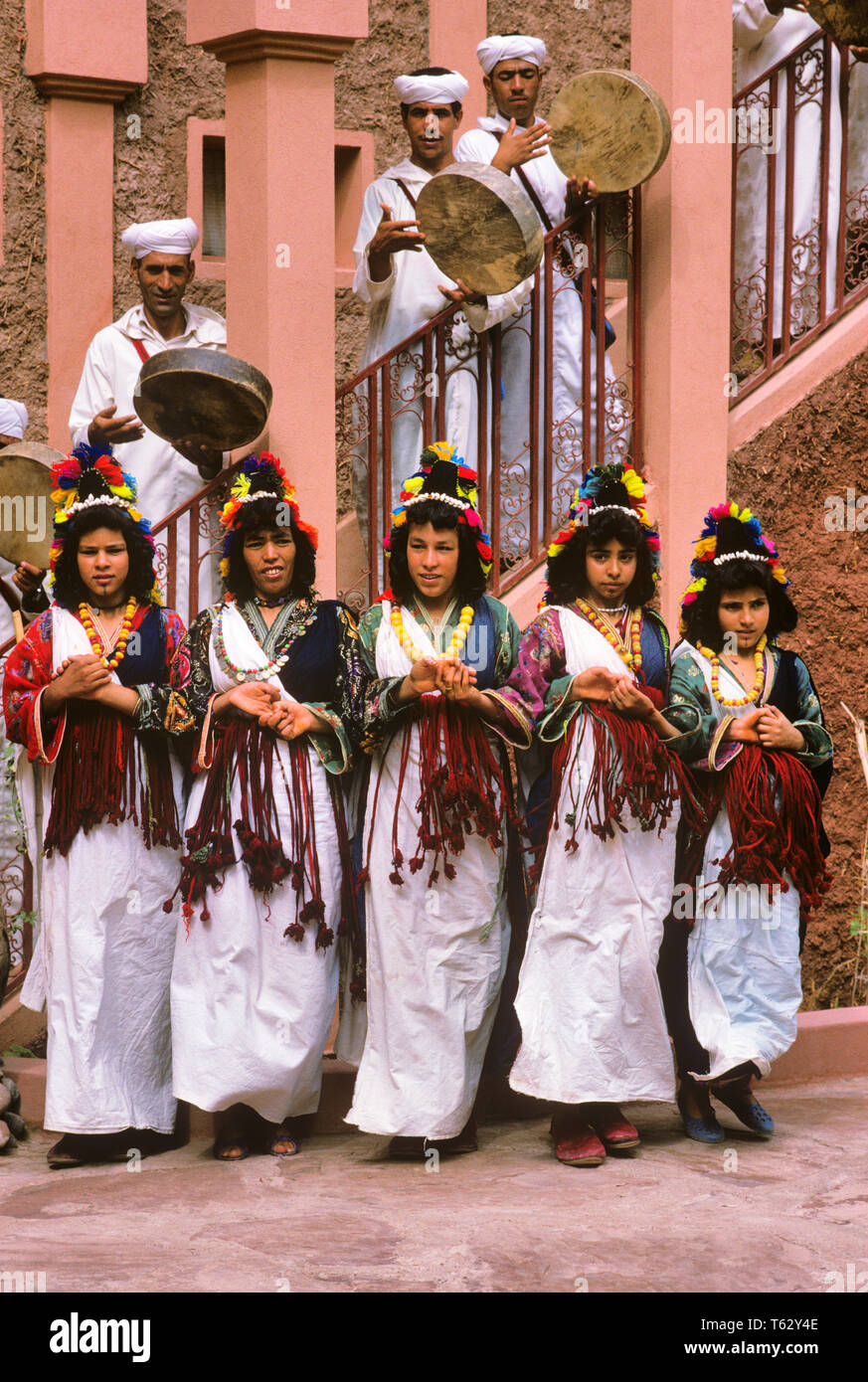 1980s FOLK DANCERS AND MUSICIANS AT THE OASIS MARRAKESH MOROCCO ...