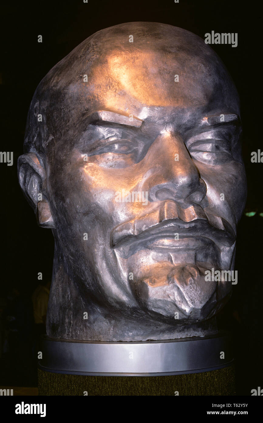 1970s BRONZE BUST OF LENIN RUSSIAN BOLSHEVIK LEADER REVOLUTION 1917 ...