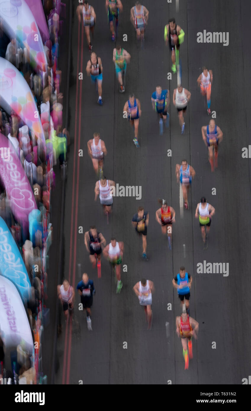 Mass of marathon runners hi-res stock photography and images - Alamy