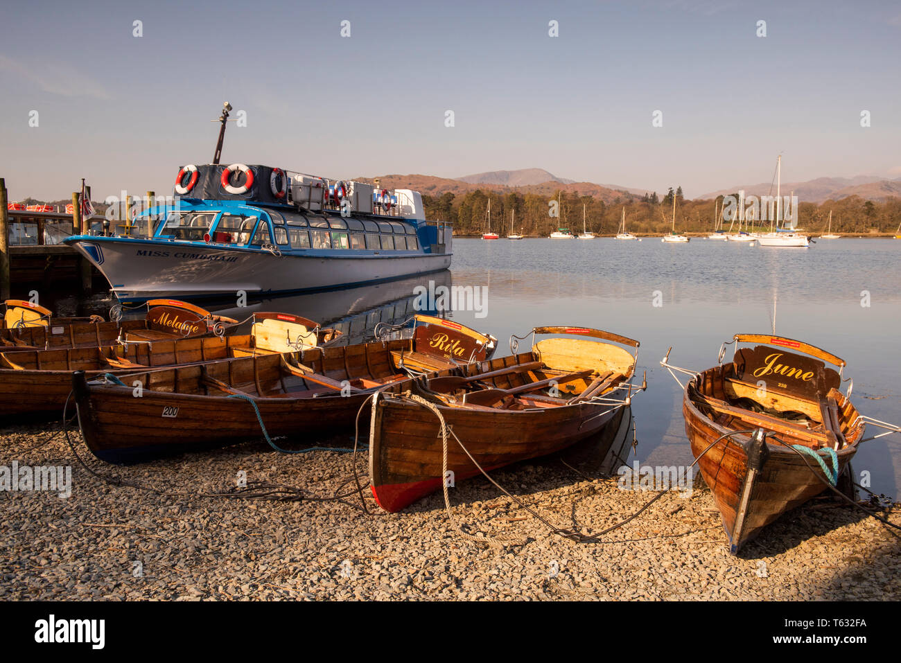 Waterhead on Lake Windermere in Ambleside, Lake District National Park ...