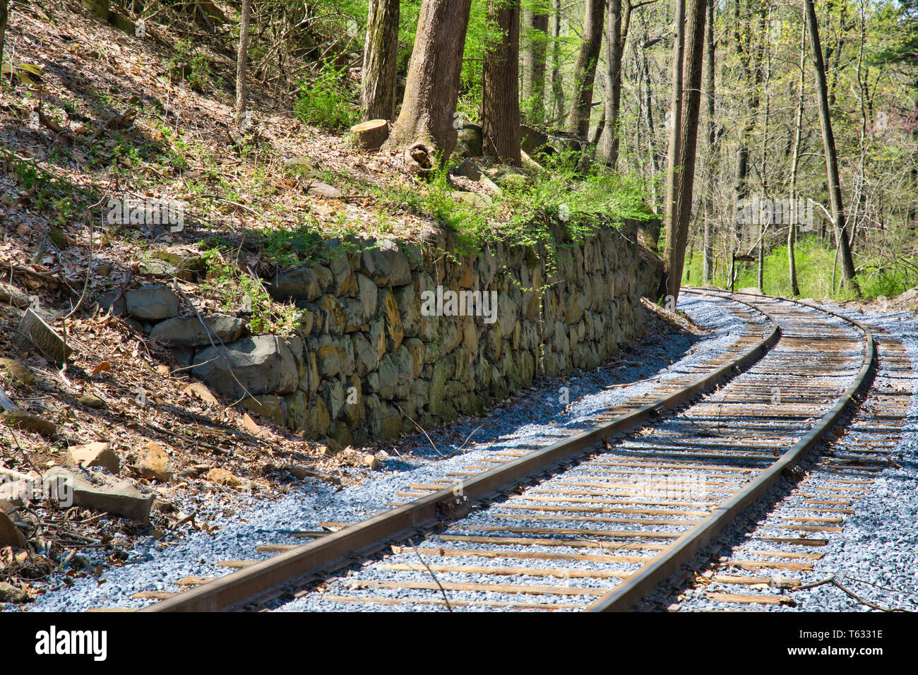 Train track wall background hi-res stock photography and images - Alamy