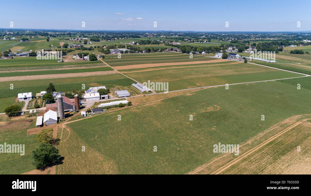 Aerial view amish countryside corn hi-res stock photography and images ...