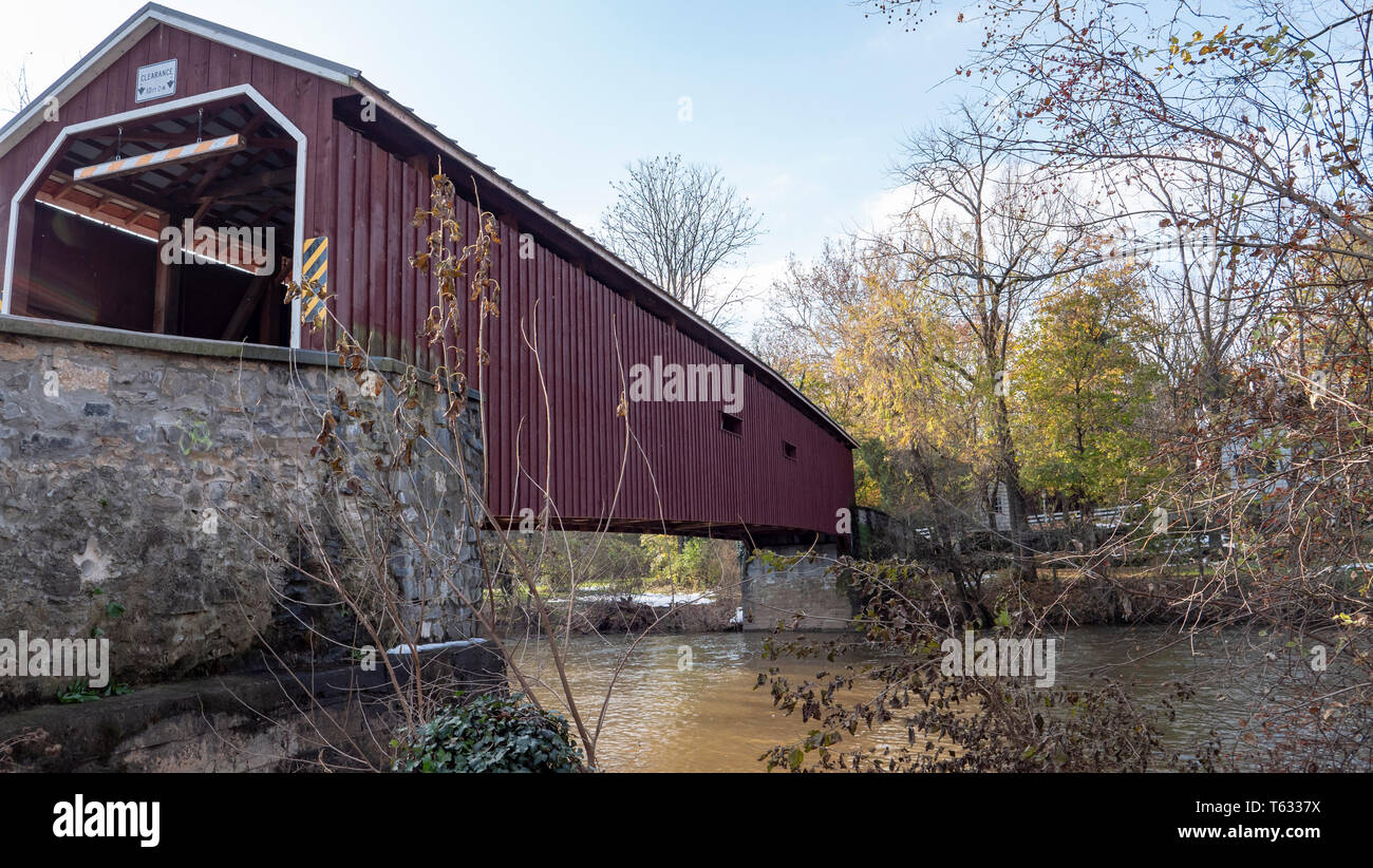 Horse creek covered bridge hi-res stock photography and images - Alamy