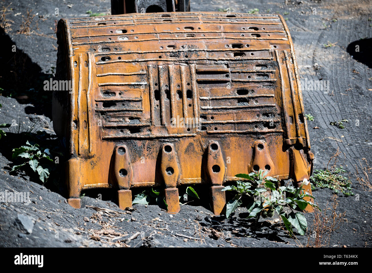 Dredge Bucket High Resolution Stock Photography and Images - Alamy