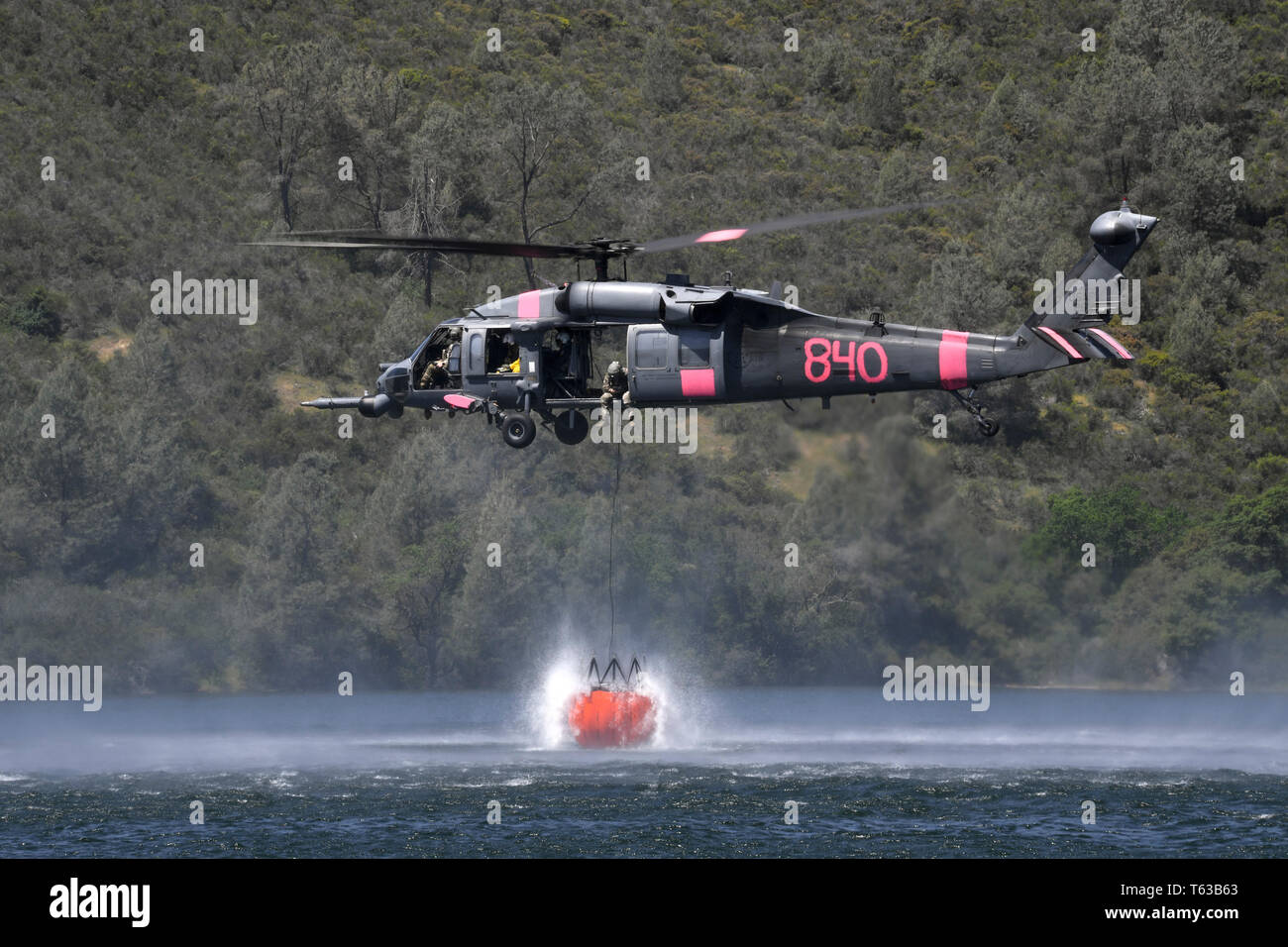 Hh 60 pave hawk helicopters hi-res stock photography and images - Alamy