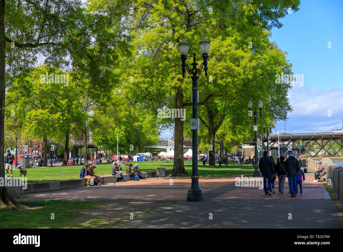 Portland, Oregon - April 27, 2019 : Scene of Waterfront park along ...