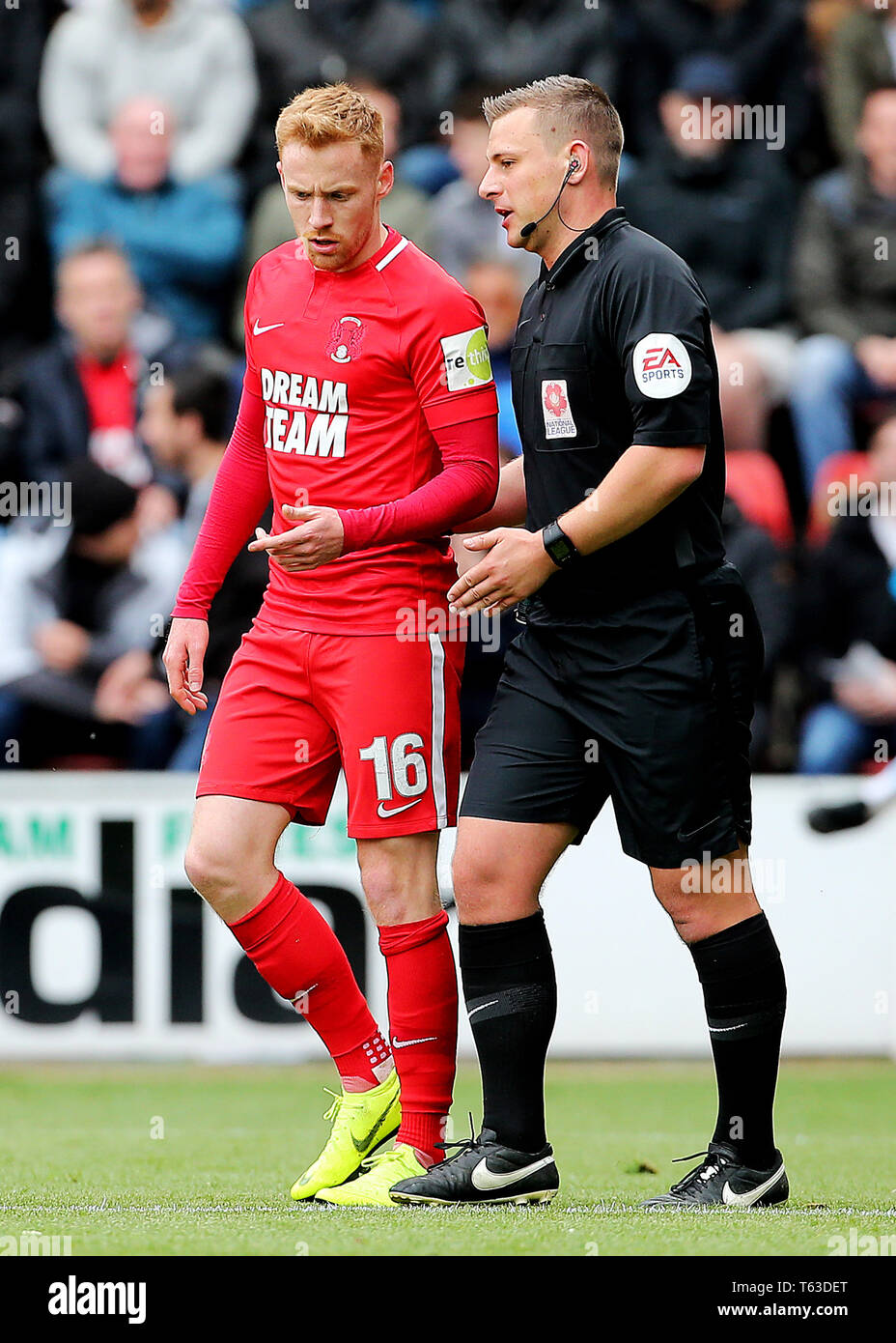 Josh smith referee hi-res stock photography and images - Alamy