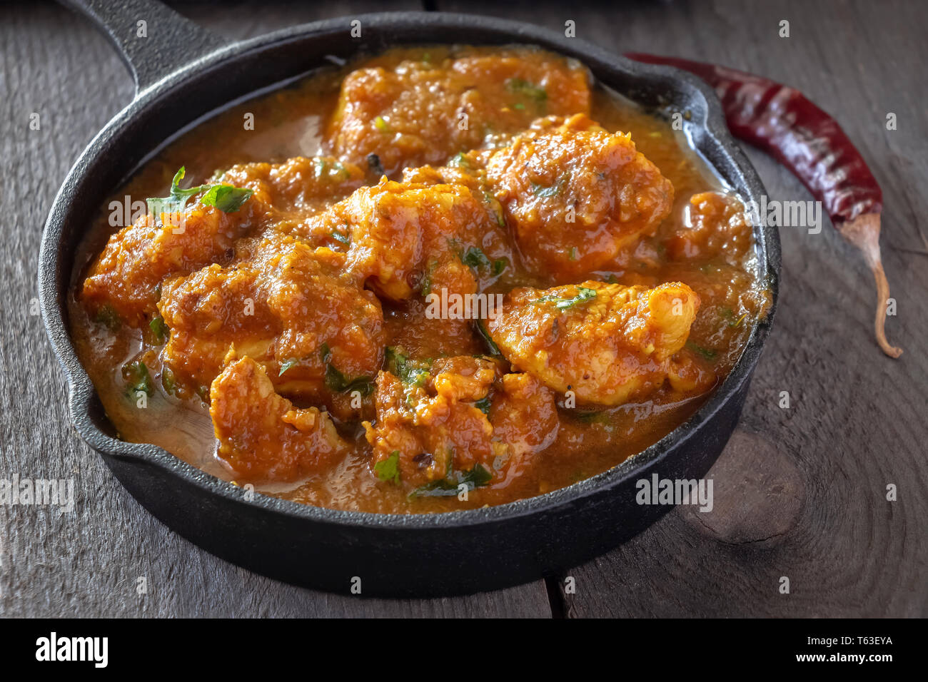 Chapati with curry hi-res stock photography and images - Alamy