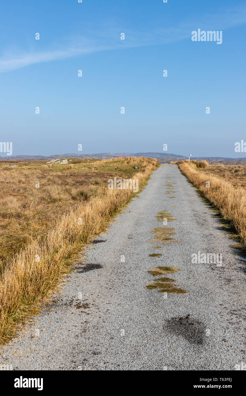 Conemara lake hi-res stock photography and images - Alamy