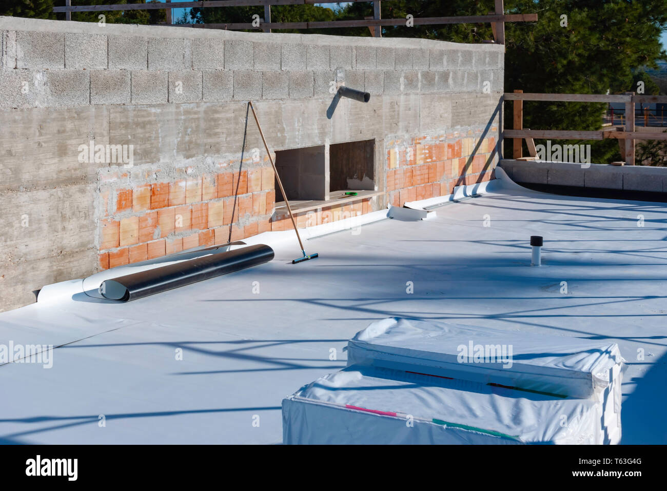 Tpo roofing hi-res stock photography and images - Alamy