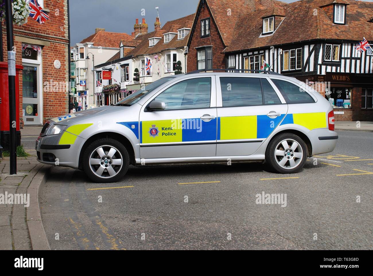 Kent police car hi-res stock photography and images - Alamy
