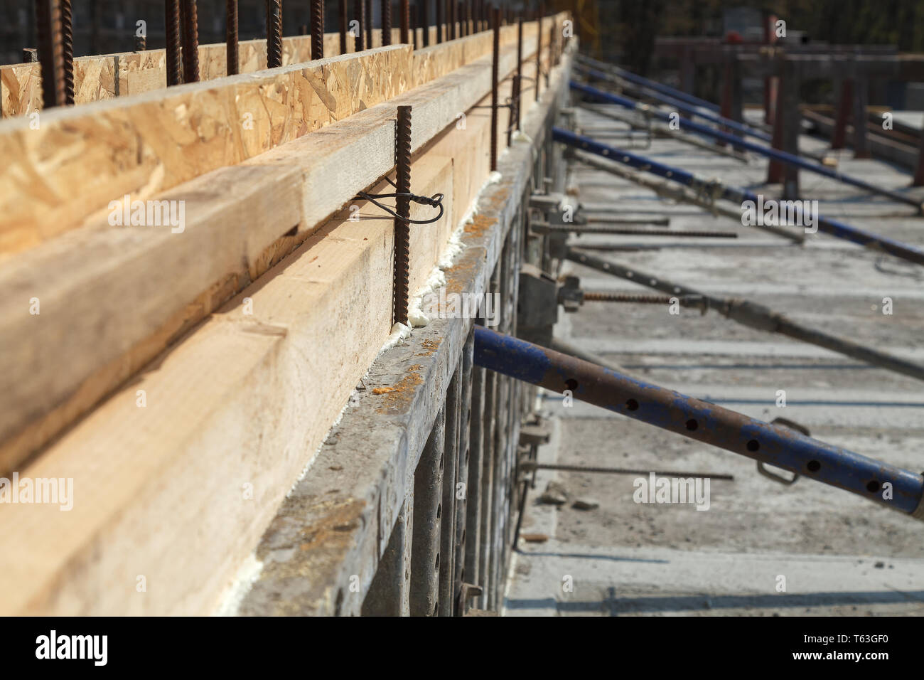 Construction of a new building, installation of metal structures in the ...