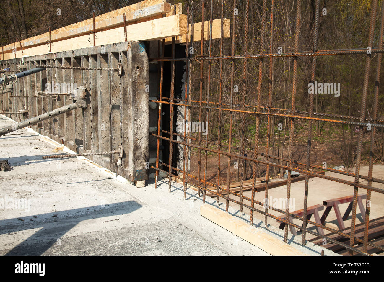 Construction of a new building, installation of metal structures in the ...
