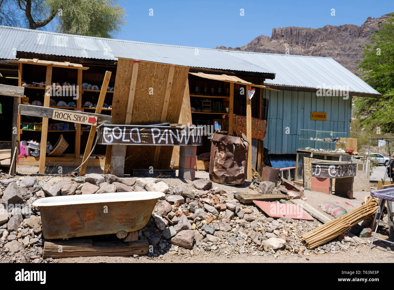 Rock shop on Historic Old Route 66 in Oatman, Arizona, USA Stock Photo ...