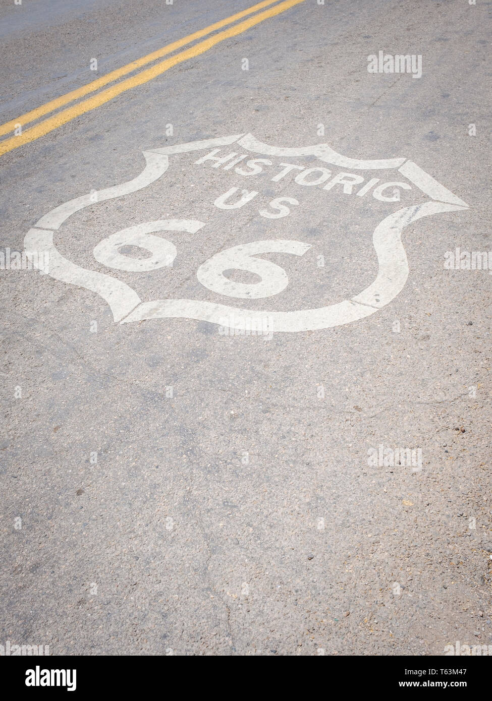 Route 66 road logo hi-res stock photography and images - Alamy