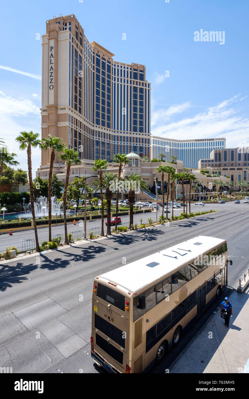 The Palazzo Tower at The Venetian Resort in Las Vegas Strip, Nevada ...
