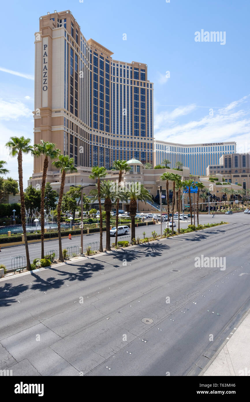 The Palazzo Tower at The Venetian Resort in Las Vegas Strip, Nevada ...