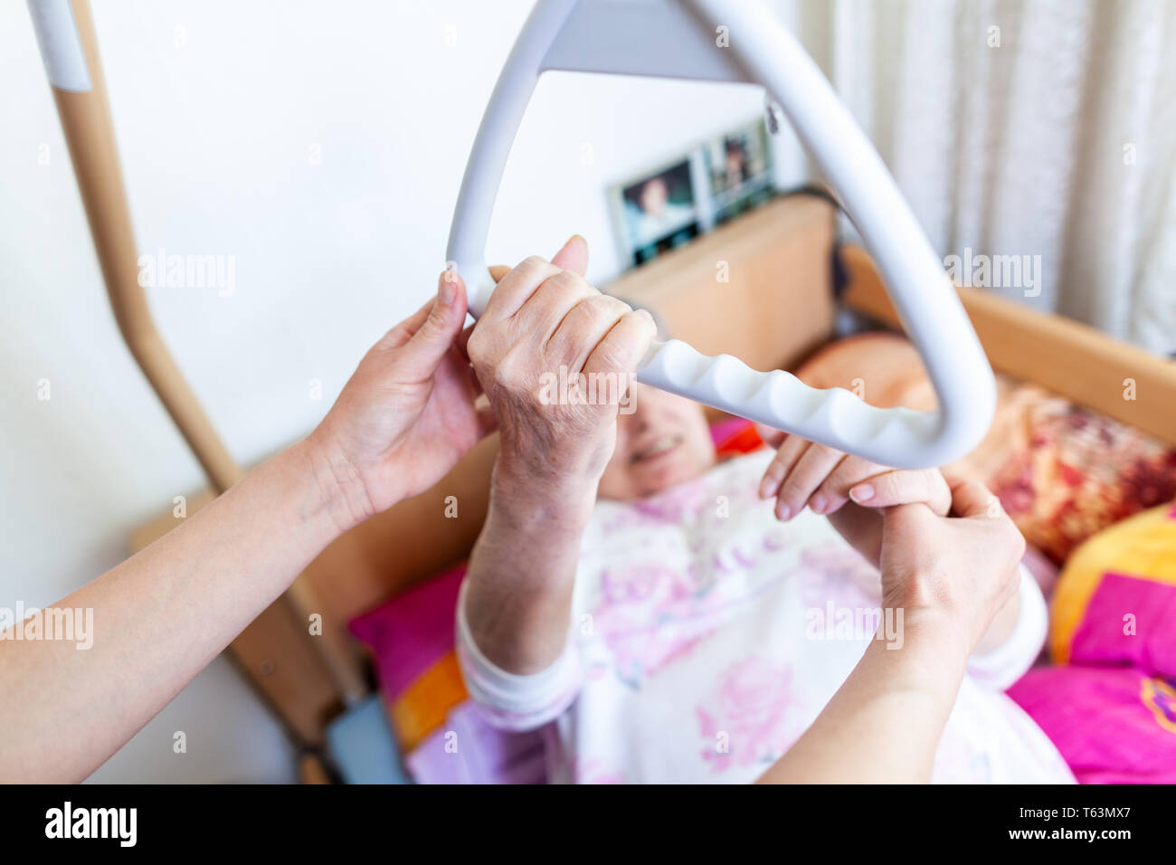 Woman cancer hospital bed hi-res stock photography and images - Alamy