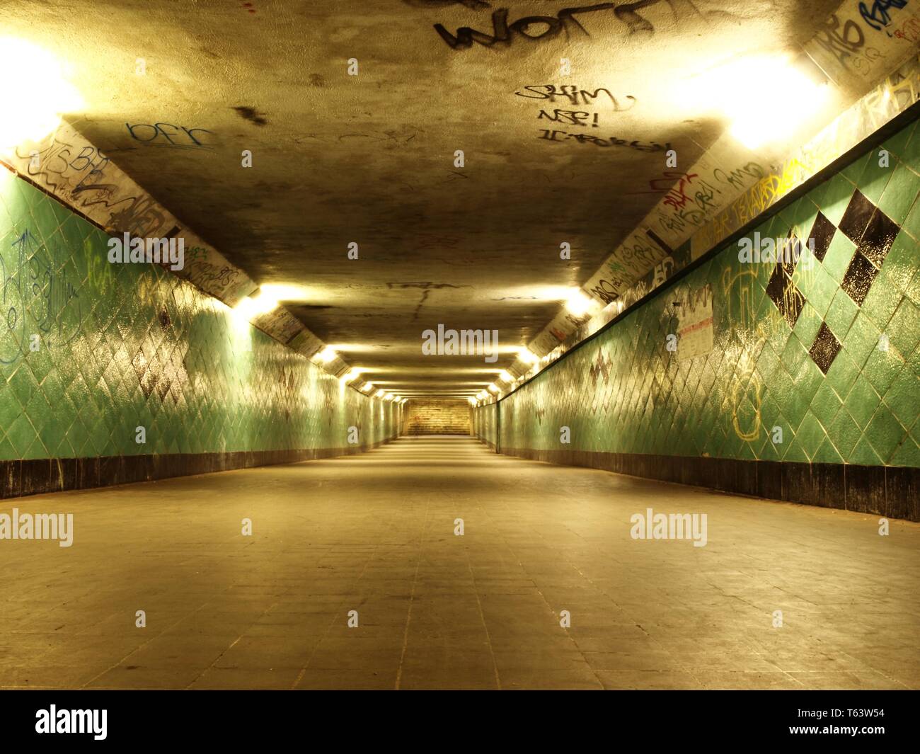 Berlin underground graffiti hi-res stock photography and images - Alamy