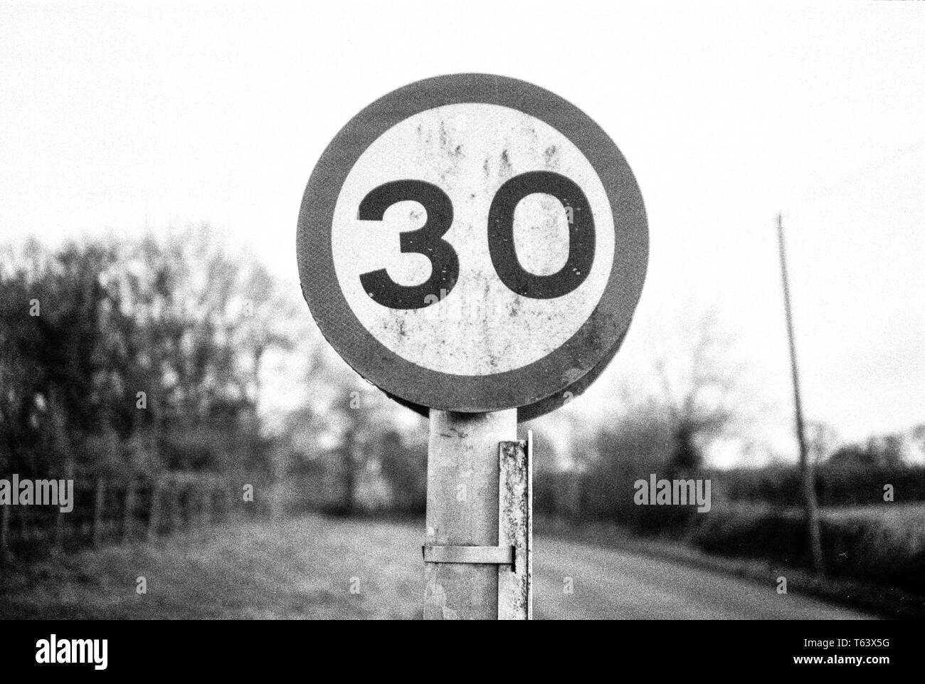 30 miles per hour speed Black and White Stock Photos & Images - Alamy
