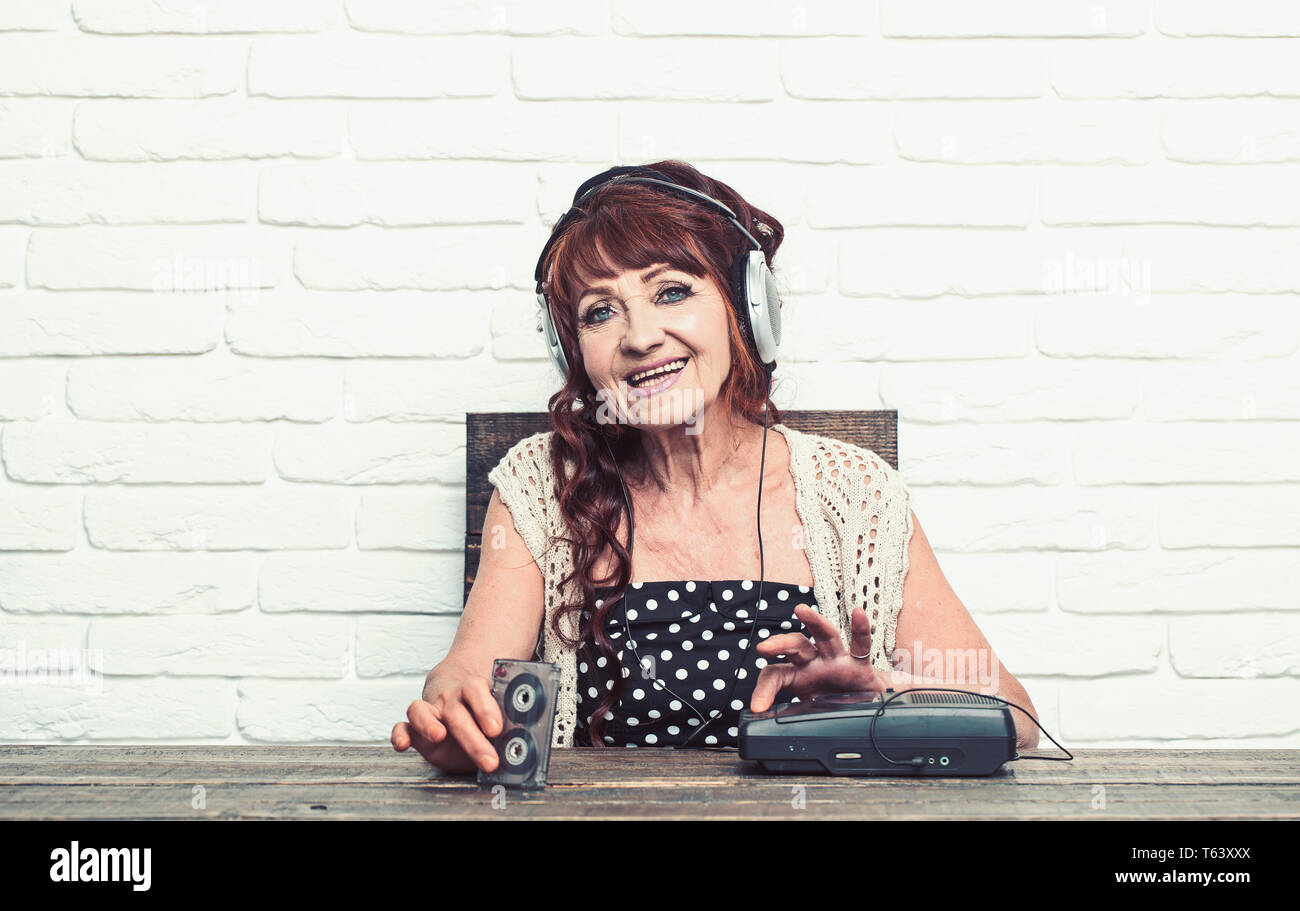 Old school music player, radio Stock Photo - Alamy