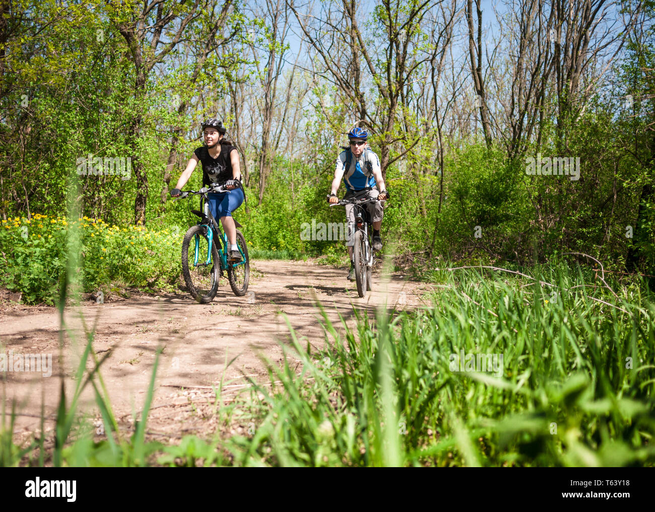 Cycling in spring hi-res stock photography and images - Alamy